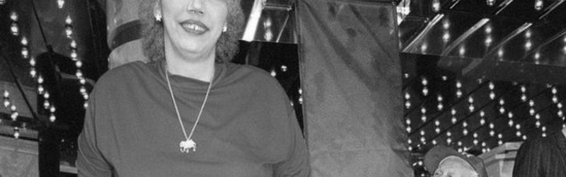 The Sad, Strange, True Story of Sandy Allen, the Tallest Woman in the ...